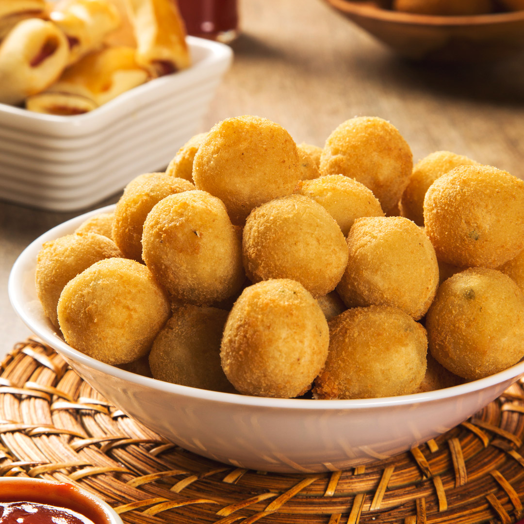 RECEITA: Bolinha de Queijo - Grupo PQ Alimentos