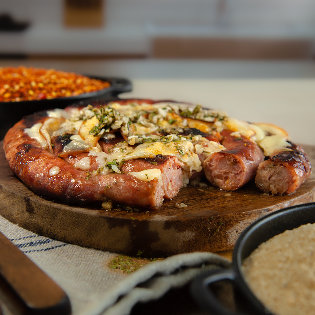 RECEITA: Linguiça com Provolone e Chimichurri - Grupo PQ Alimentos