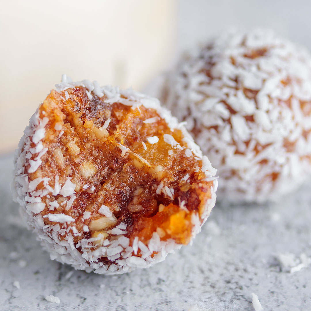 RECEITA: Docinho Vegano de Tâmara e Coco - Grupo PQ Alimentos